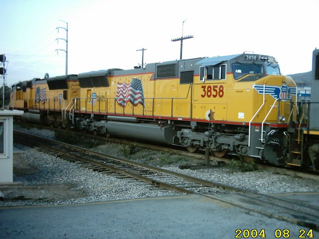 UP 3858